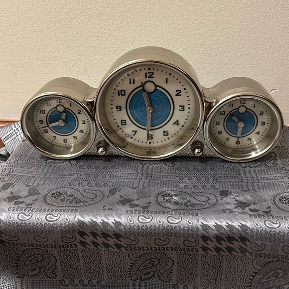 Pottery Barn | Accents | Retro Gauge Clock Chrome Dashboard Analog Desk ...